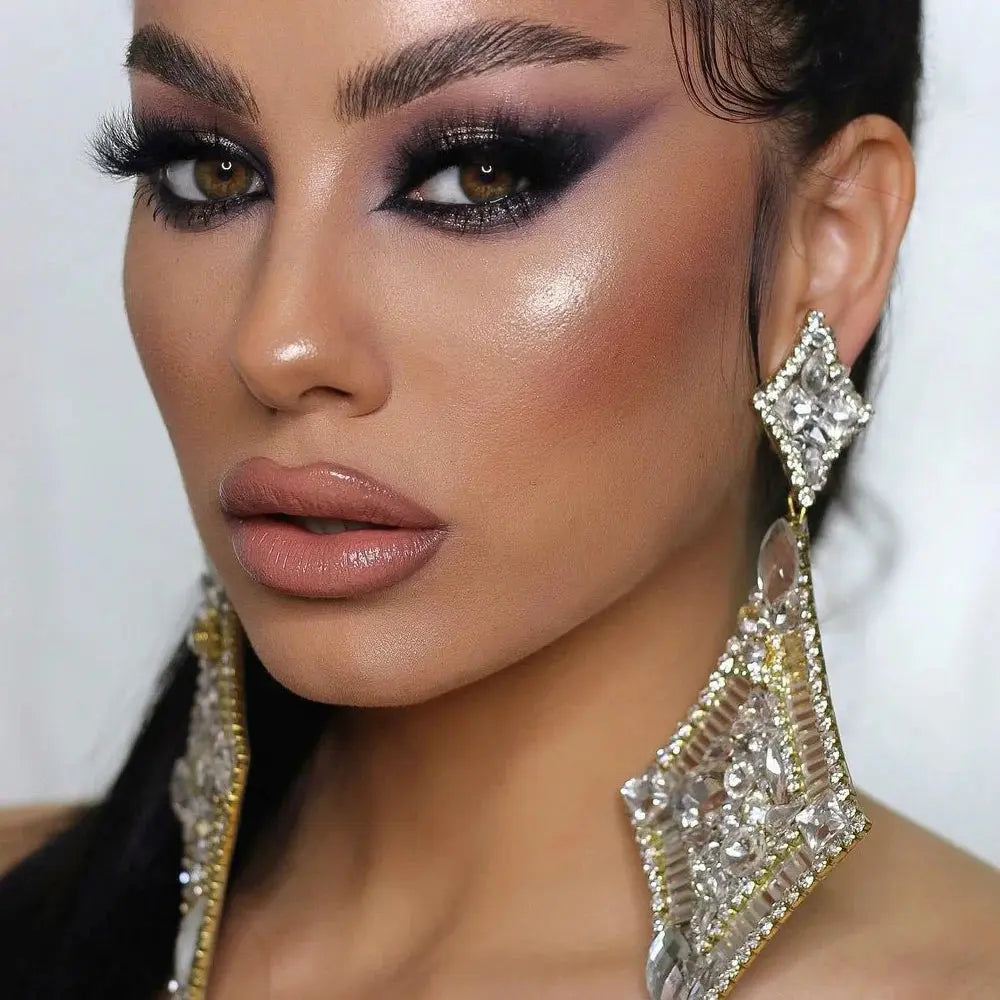 E-266 – standout glam look for special occasions | Angel Brinks